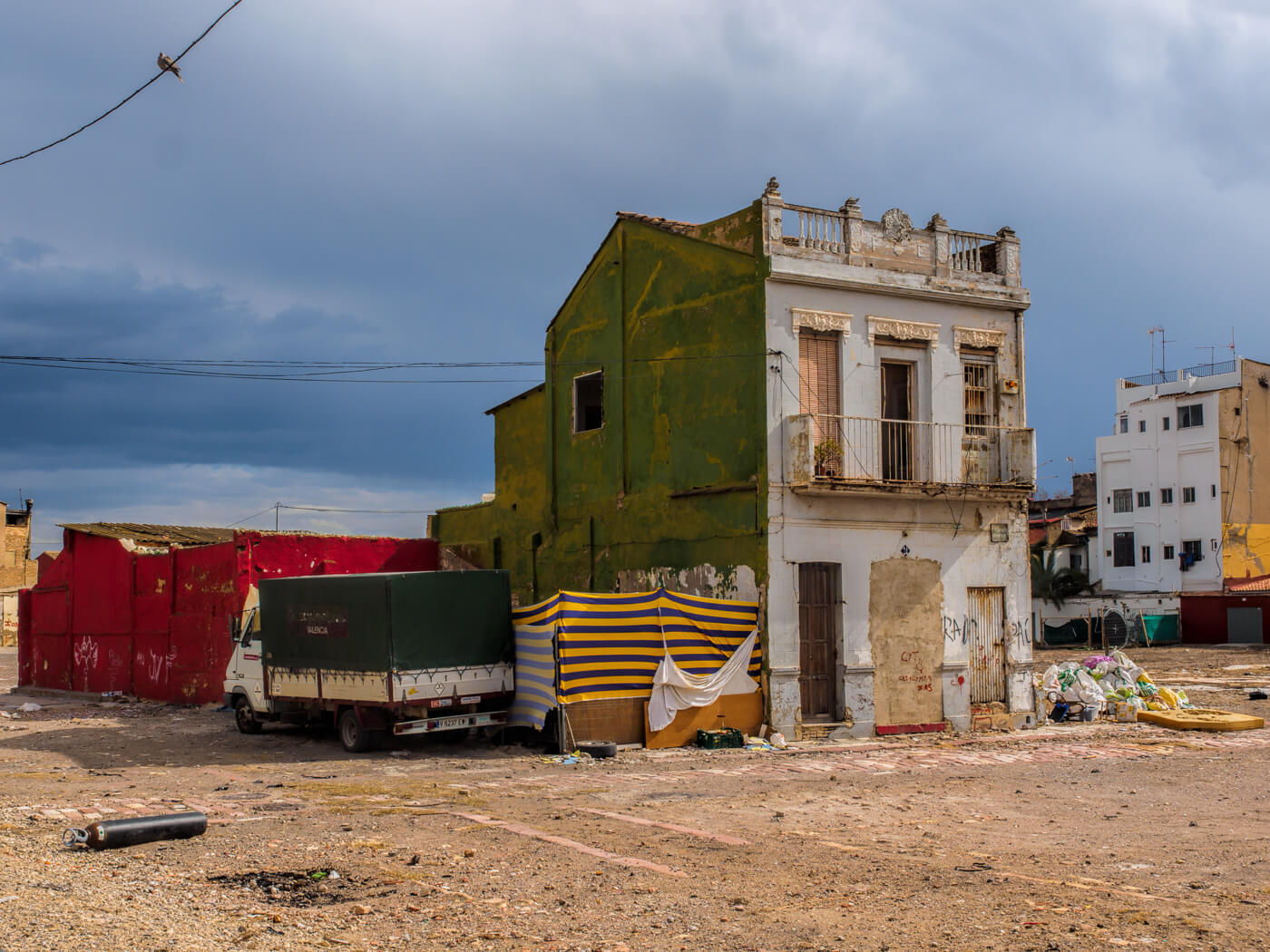 26 Pros and Cons of Living in Valencia, Spain - WhyThisPlace.com