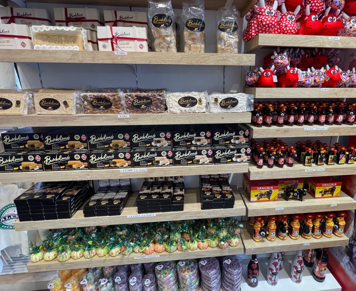 Unique Souvenirs from Spain: Best Things to Buy as a Gift ...